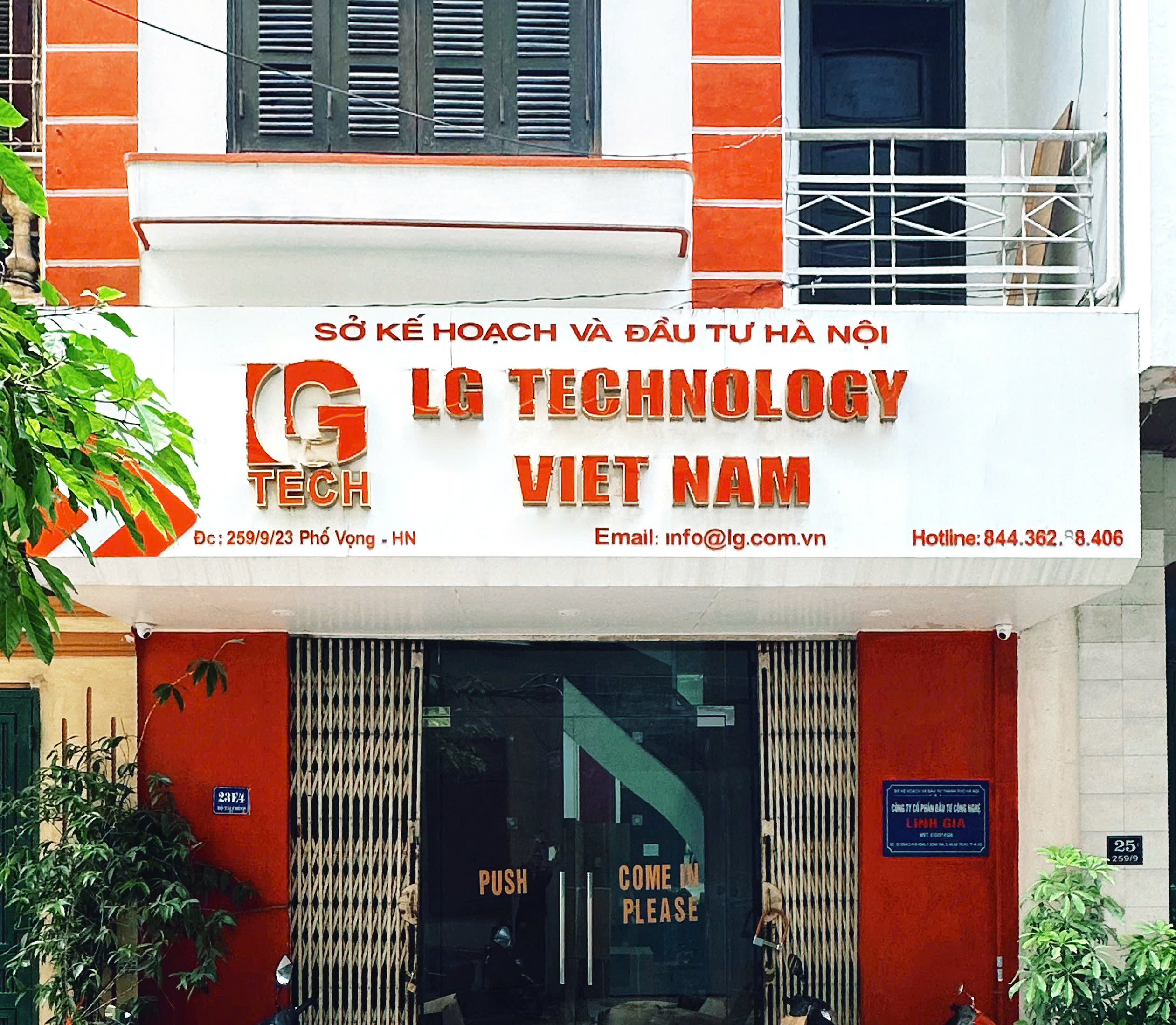 LG Technology Vietnam nhà sản xuất ổ điện, công tắc điện